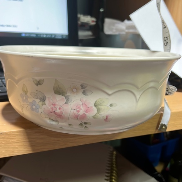 Pfaltzgraff | Dining | Preowned Vintage Pfaltzgraff Tea Rose Collection ...